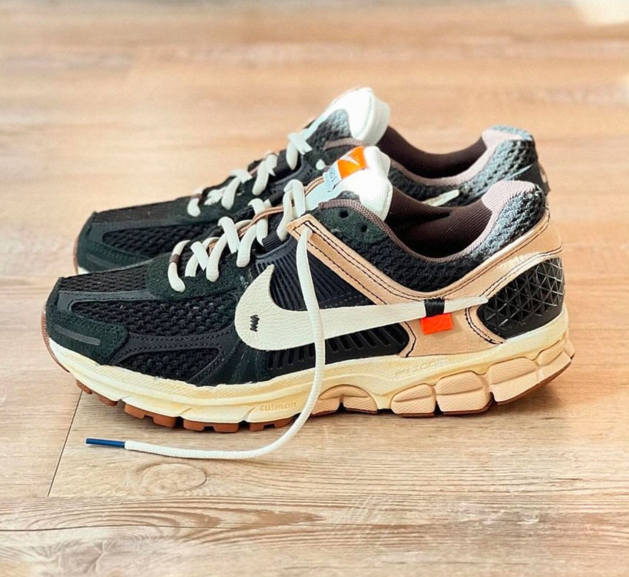 Nike Zoom Vomero 5 ‘Off-White'